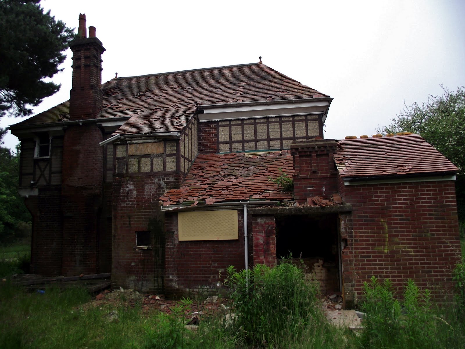 EastScapes: Dirty Toys and Burned Max Bygraves LPs: The Mousehold Heath ...