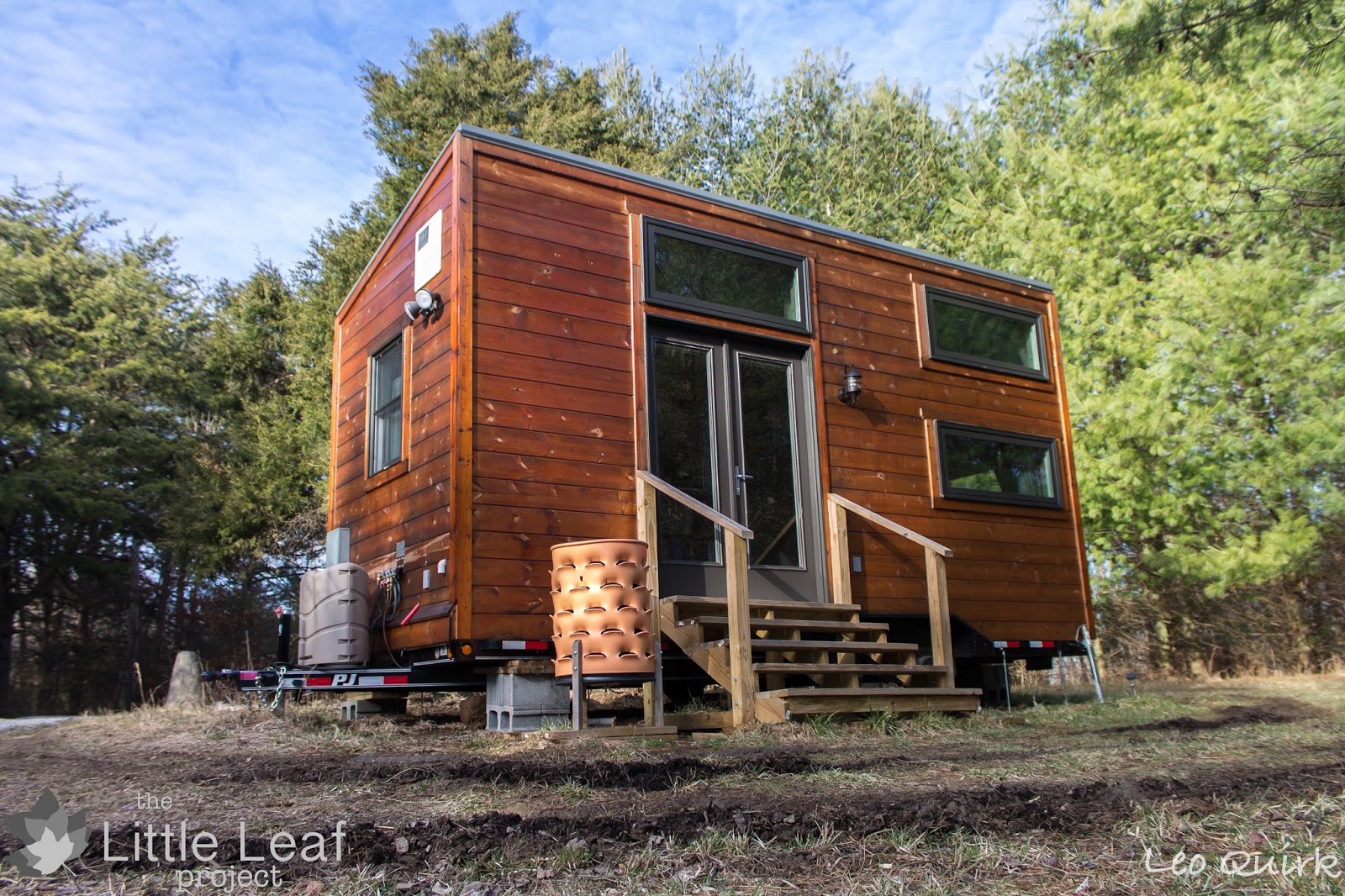 The Little Leaf Tiny House (220 Sq Ft) [ TINY HOUSE TOWN ]