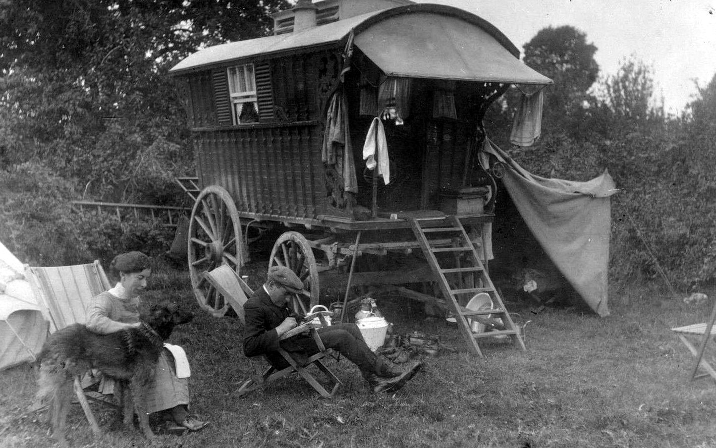 Tour Scotland: Old Photograph Horse Drawn Caravan Pitlochry Perthshire ...