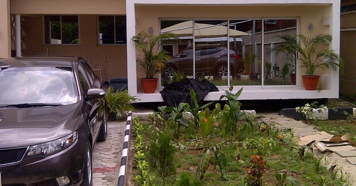 APT COBBLE STONE CLADDING ON A WINDOW SECTION