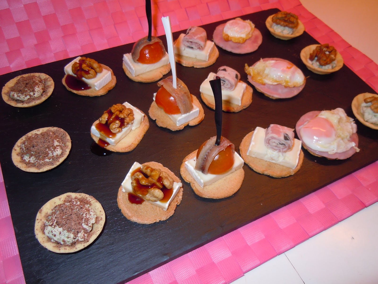CANAPÉS VARIADOS PARA FIESTAS