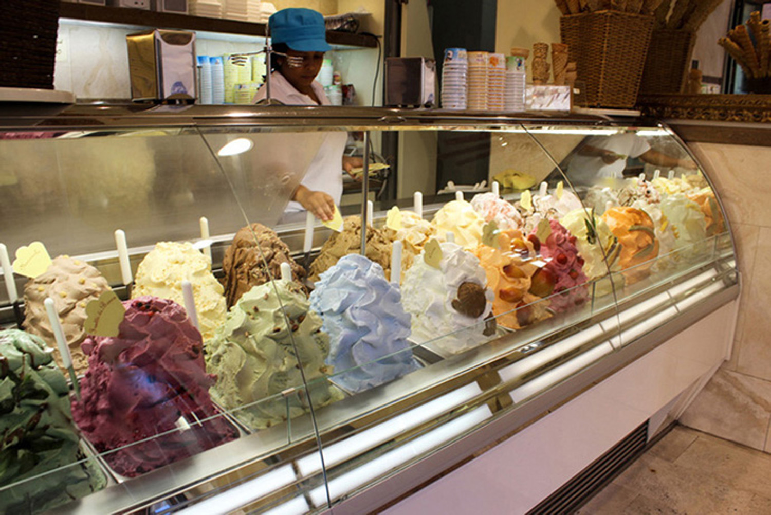 A Rome Travel Guide - ANG KALADKARIN