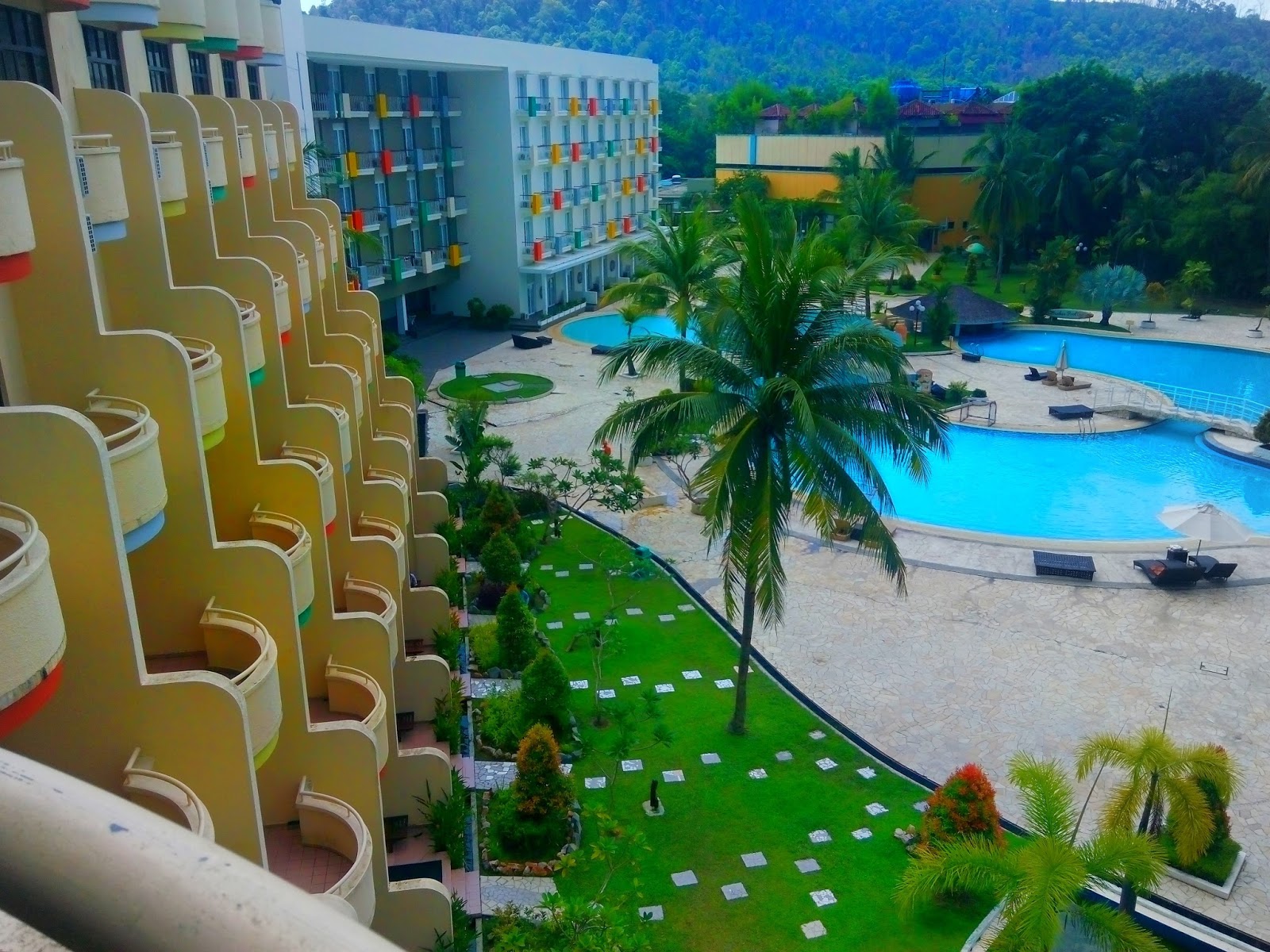 Have Fun Bersama Duo Harris Batam - Harris Hotel Batam Center & Harris ...