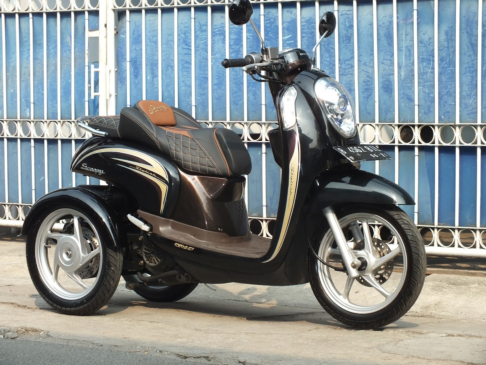 Oracle Modification Concept: HONDA SCOOPY RODA TIGA HIGH CLASS PESANAN ...