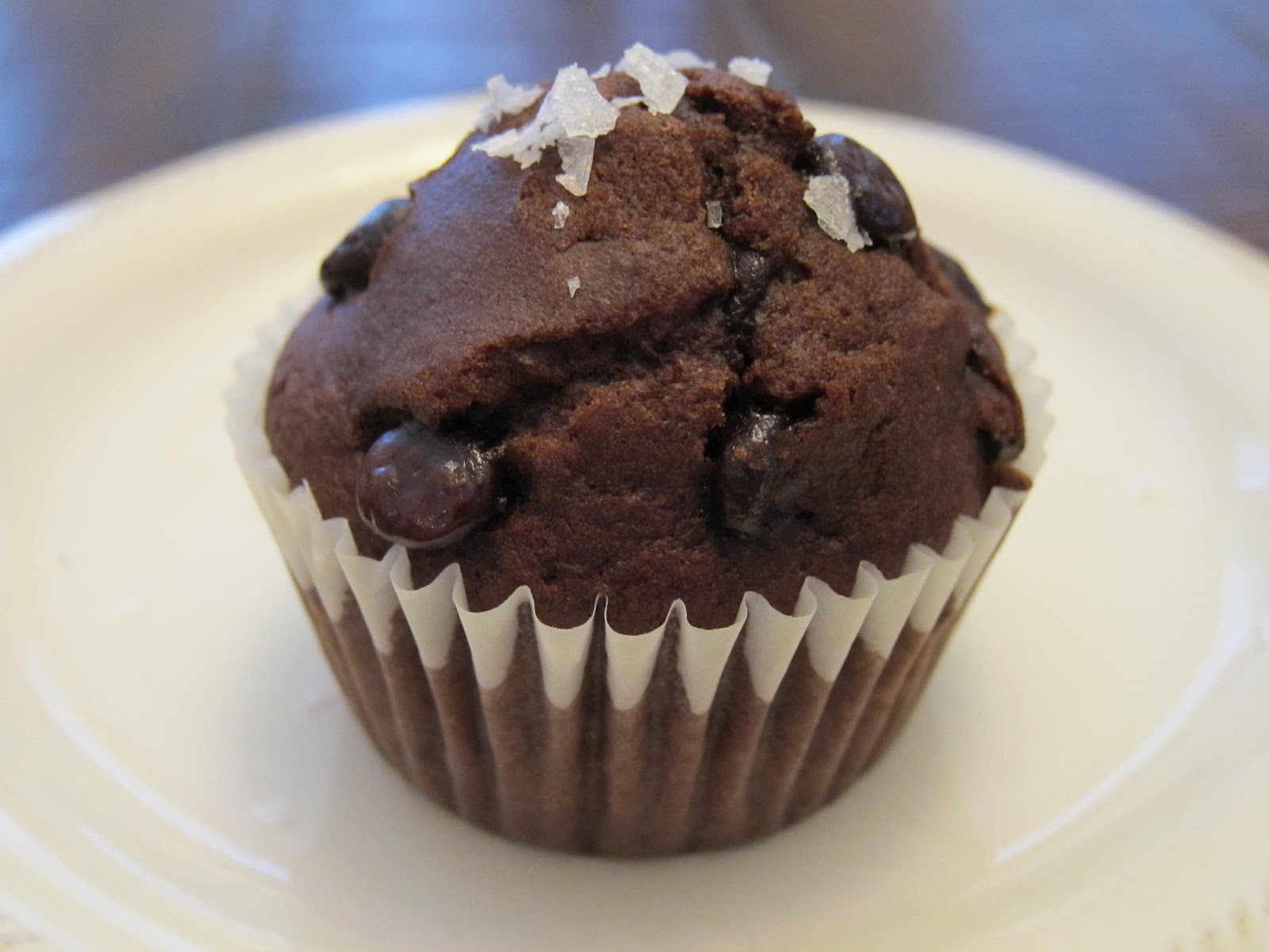Weekday Gourmet: Recipe (Re)creation: Dark Chocolate Muffins with Fleur ...