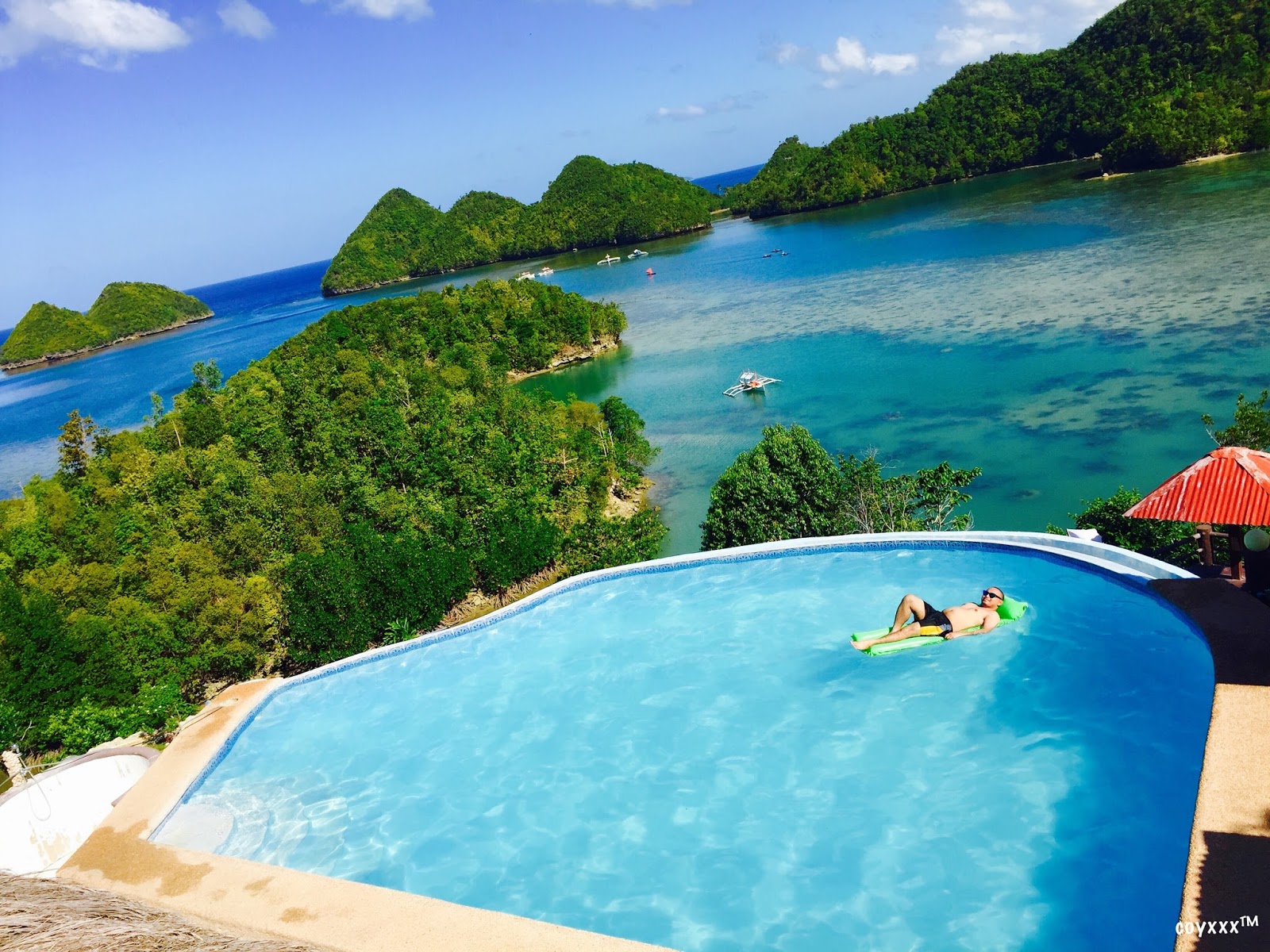 cOyxXx: A Dreamlike Masterpiece: Perth Paradise Resort