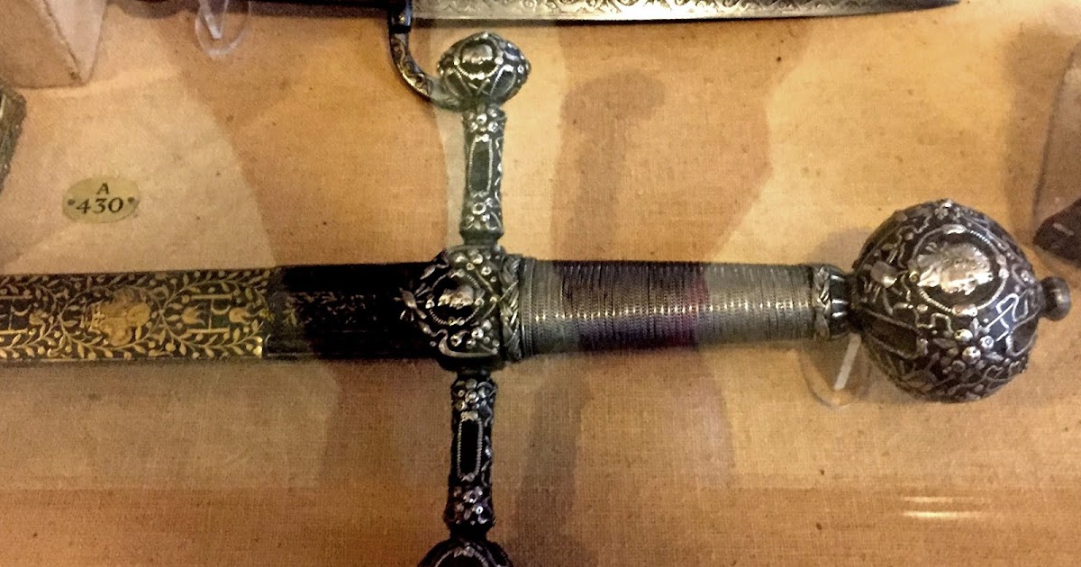 Weapon Details: Swords & Daggers