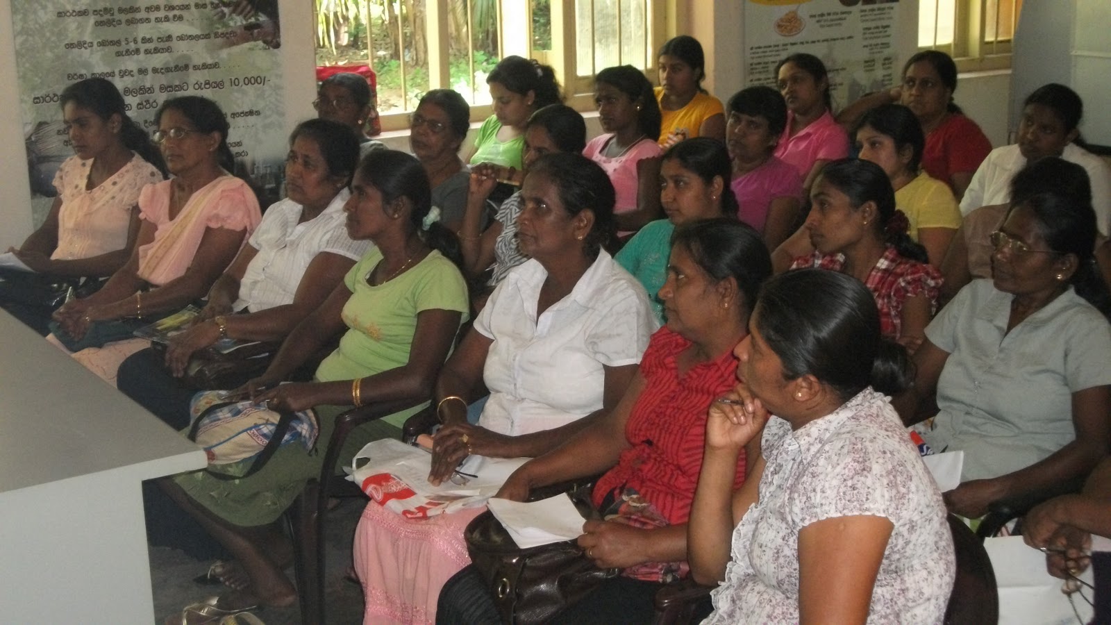 දොළුව විදාතා සම්පත් මධ්‍යස්ථානය ඔබ සාදරයෙන් පිළිගනී: යෝගට්, කිරි ටොෆී ...