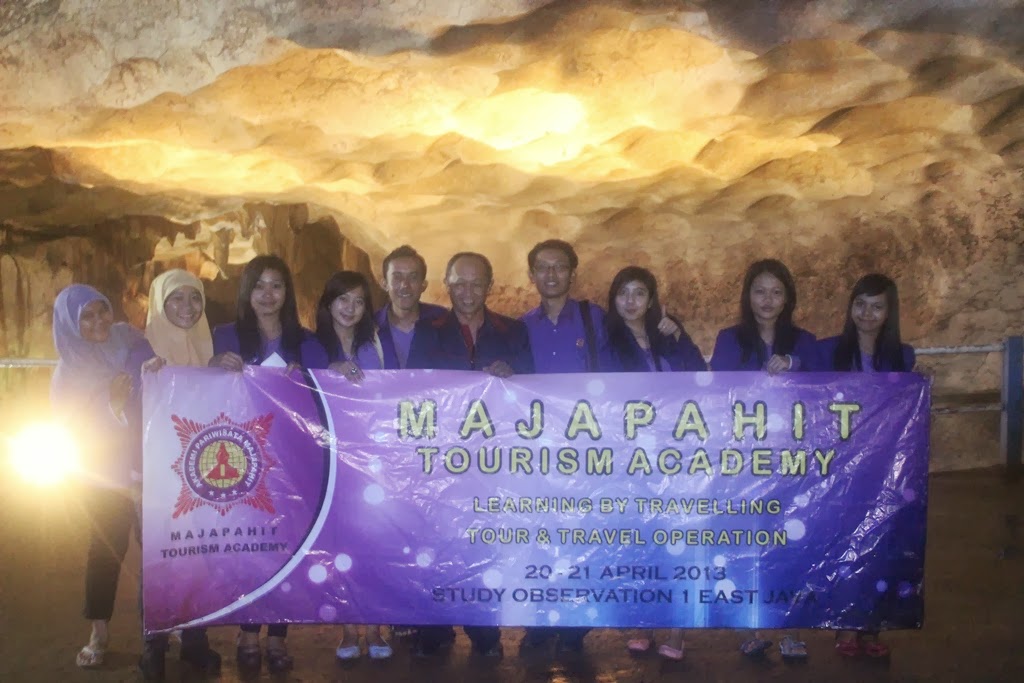 LOWO CAVE TRENGGALEK | My Trip My Adventure