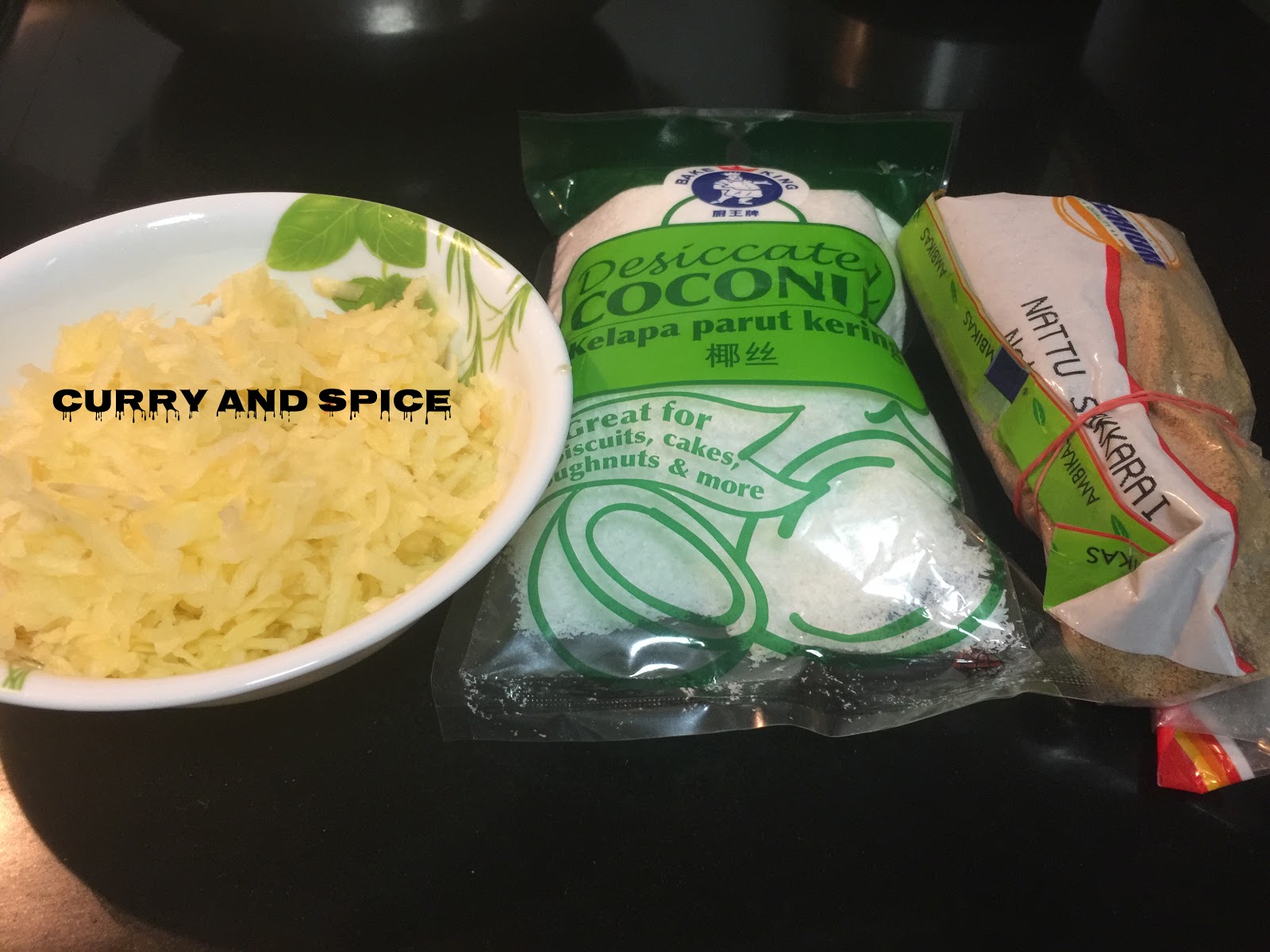 CURRY AND SPICE: PANEER COCONUT APPLE NARU