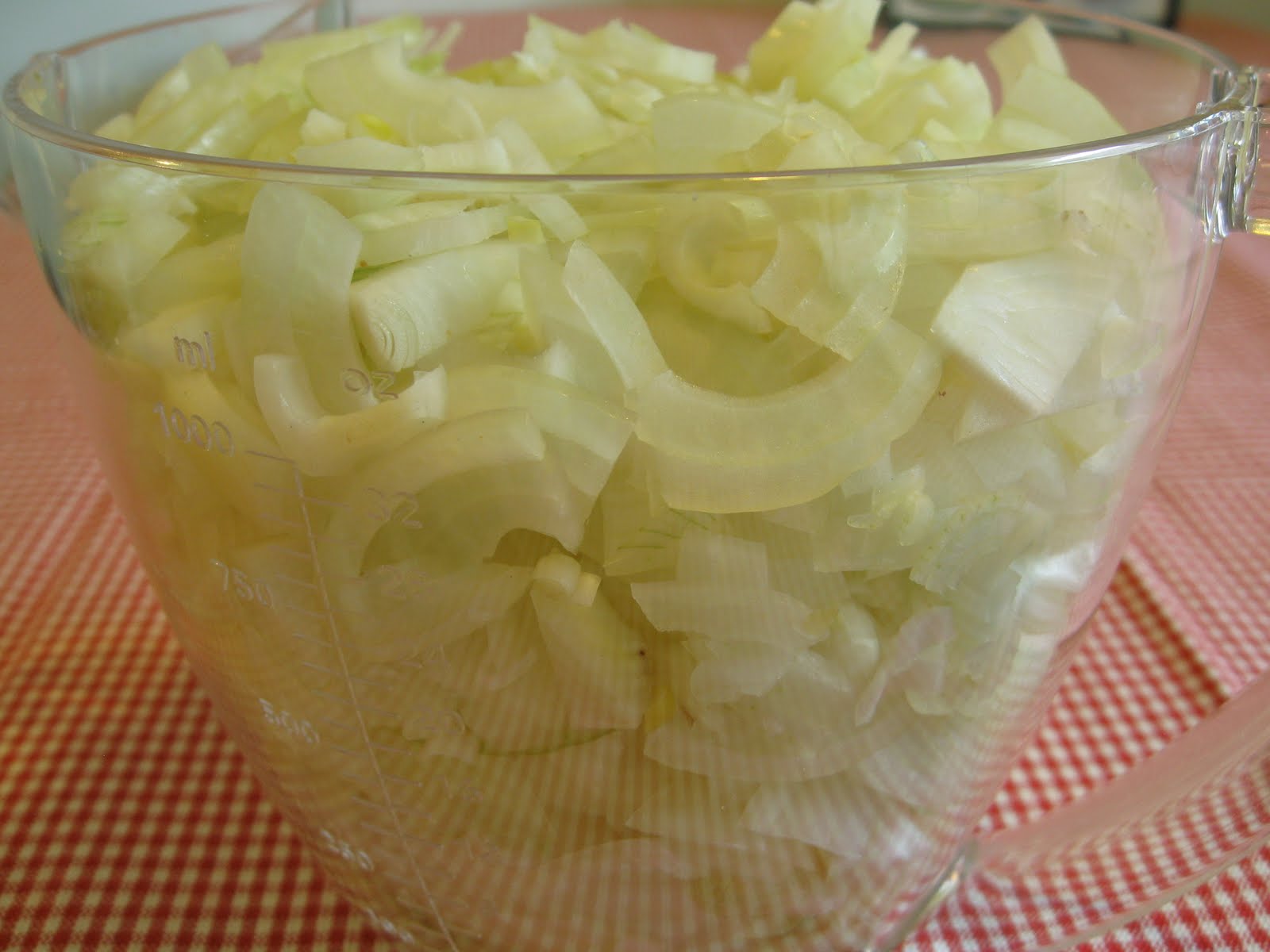 Makustelijat: Sipulikeitto tattiliemeen