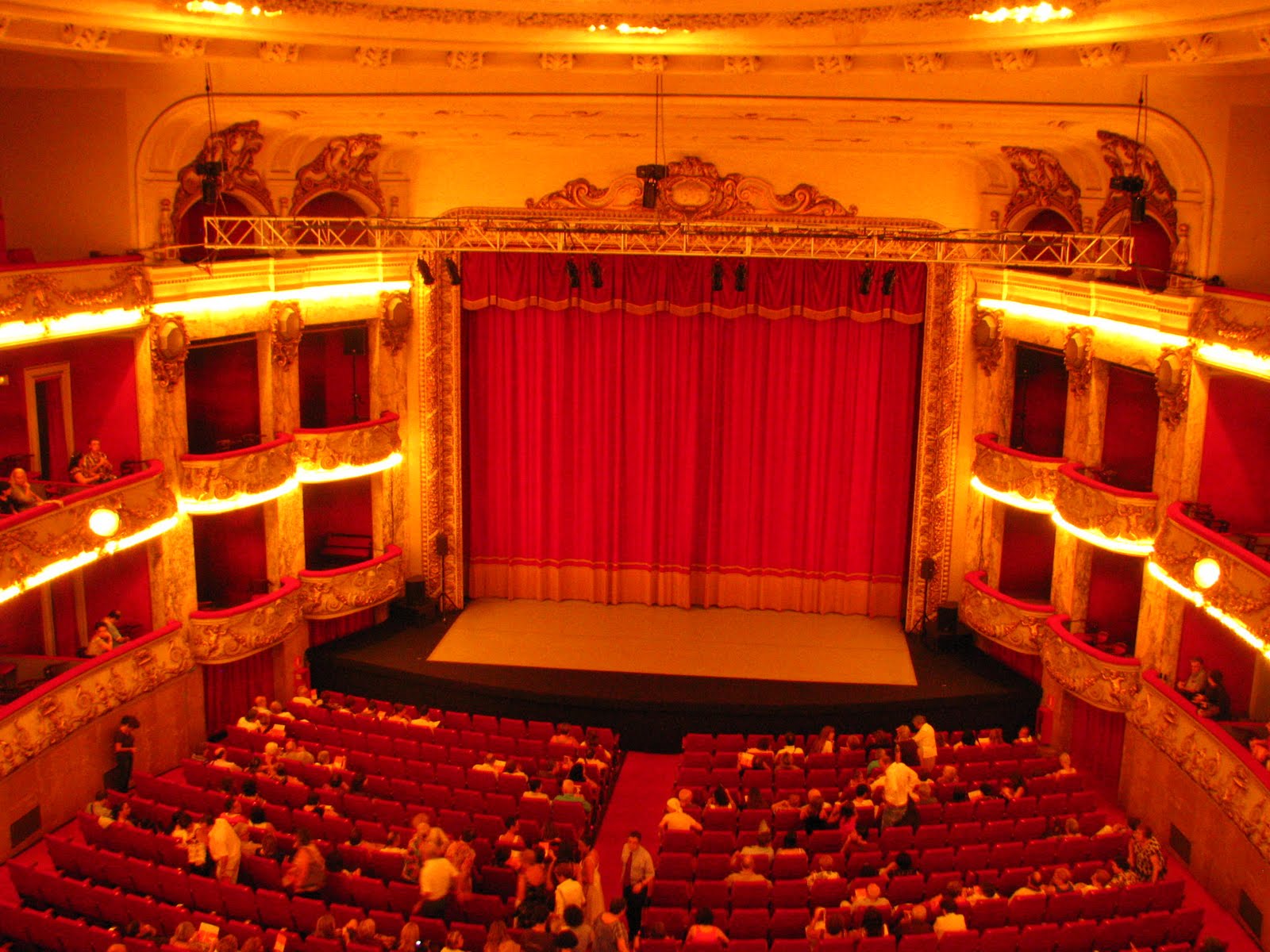 Cavorting in Catalunya: Sitges