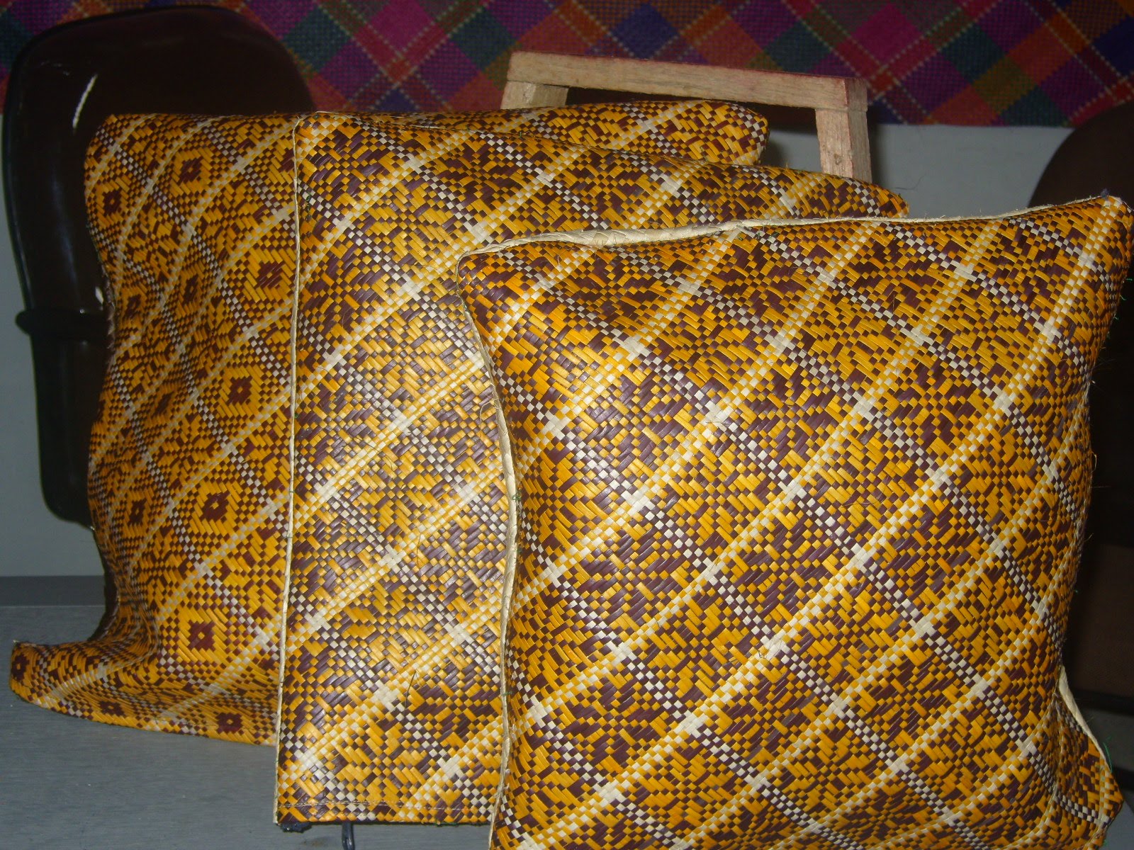 Wan Andriko: Wacana Batik Motif Tikar Natuna