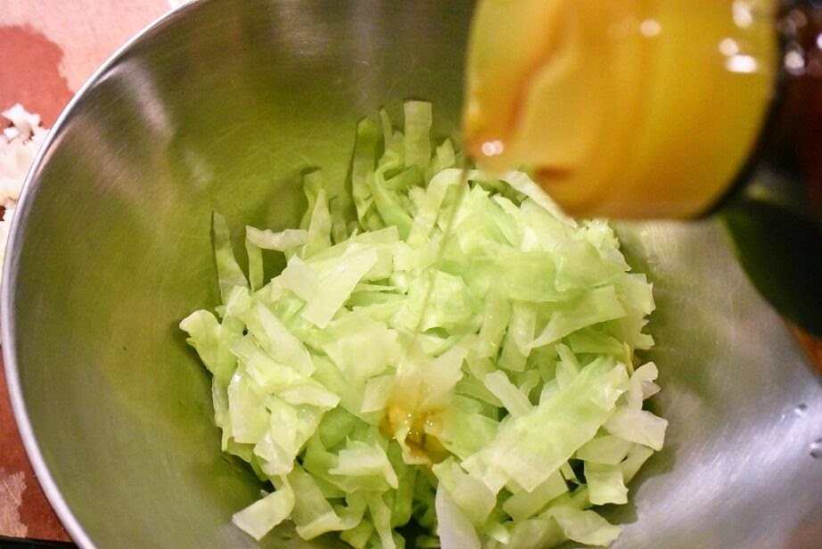 Recipes for Tom: Kyabetsu to egoma no namuru / namul salad with cabbage ...