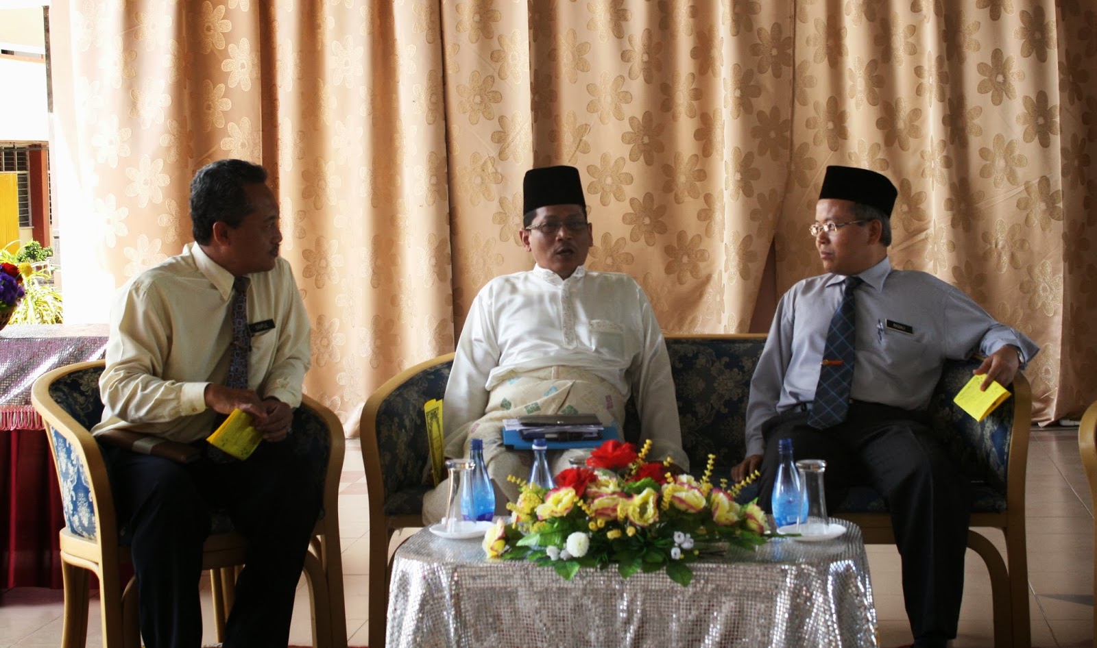 CERAMAH MAULUD 2014 - USTAZ DZULKARNAIN HAMZAH -SELIBRITI OASIS.