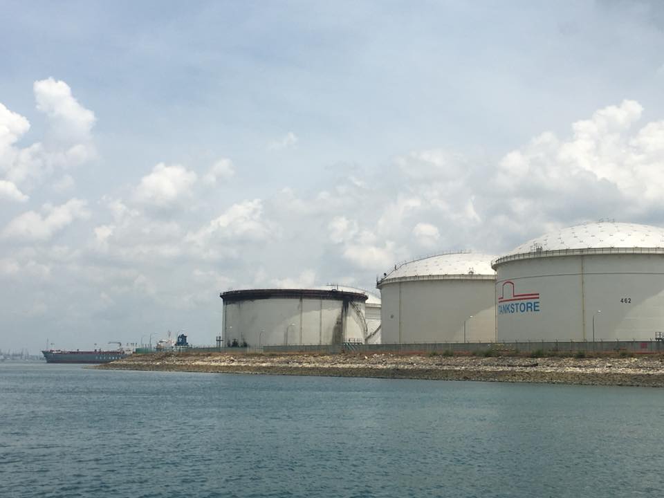 wild shores of singapore: 'Massive Operation' to put out fire at Pulau ...