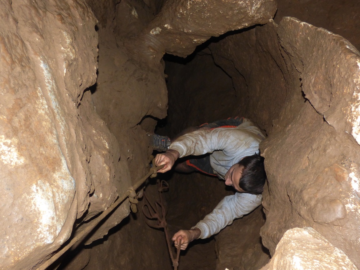 Peaks For Freaks: Hell Hole