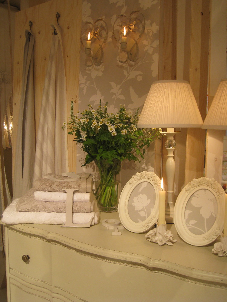 Living with ankan: LAURA ASHLEY SPRING AND SUMMER 2012, FASHION AND ...