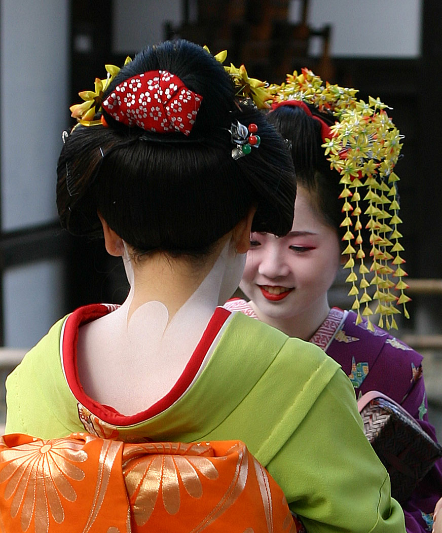 purpura: EL MUNDO DE LAS GEISHAS