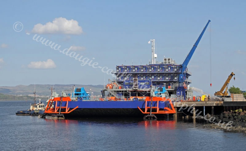 Dougie Coull Photography: Barge - ASV Pioneer - Port Glasgow