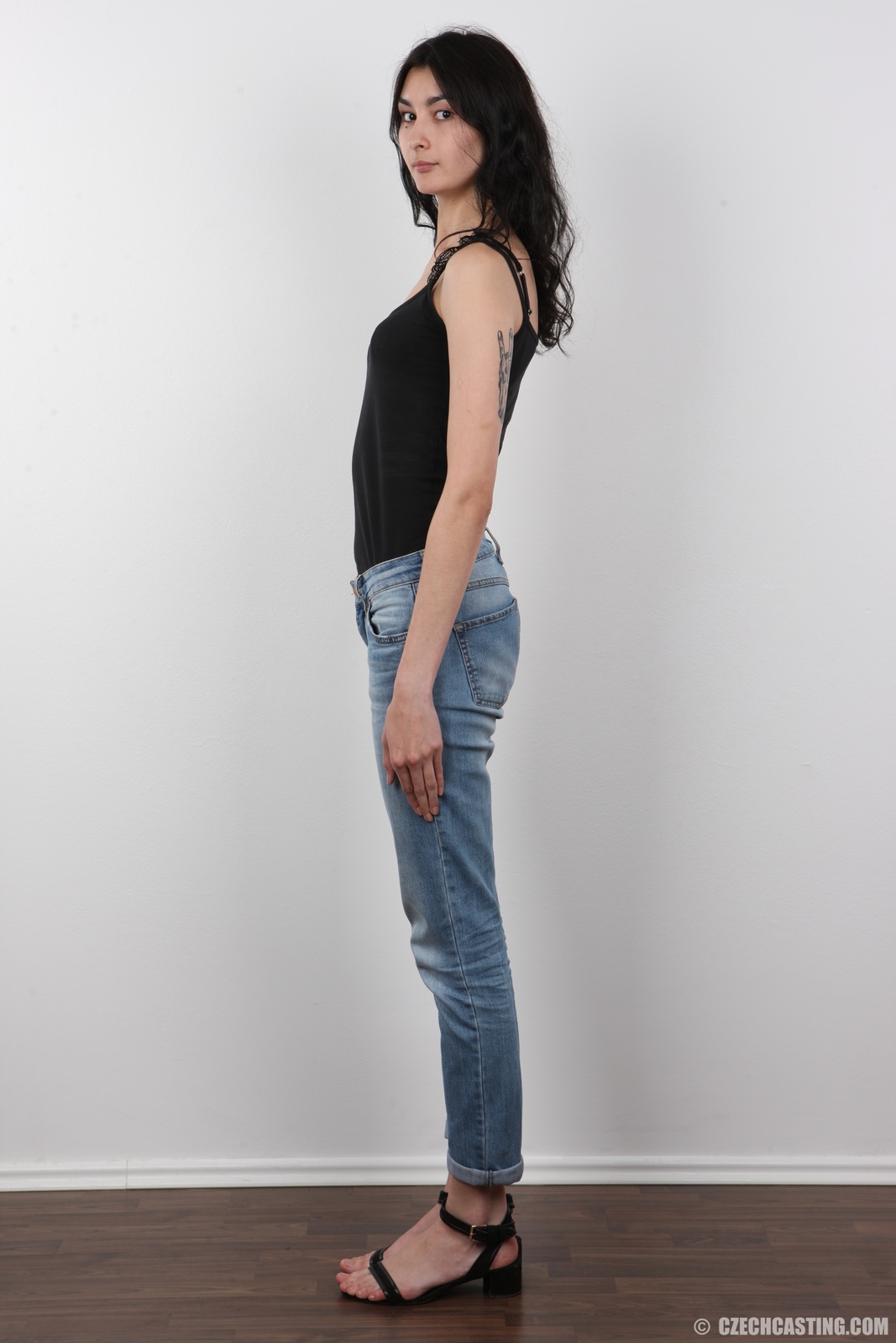 Flat and Faking: Juliet 6453