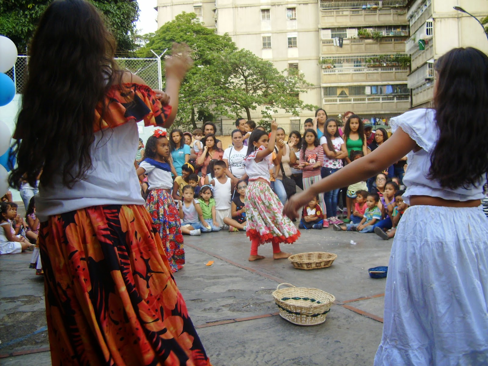 RITMO JUVENIL 3E: Fotos Baile Cultural El Manduco