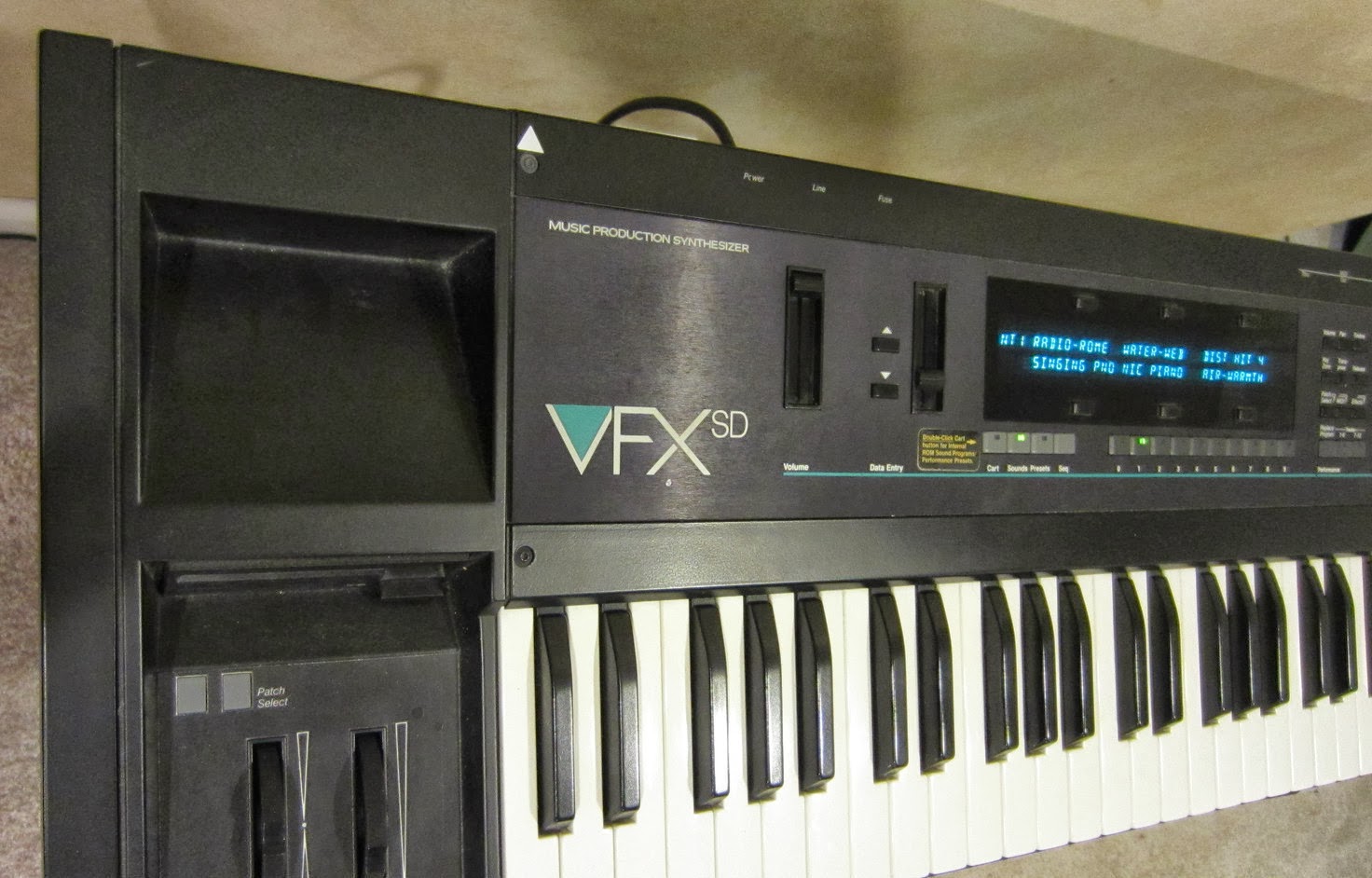 MATRIXSYNTH-B: Ensoniq VFX-SD Synthesizer
