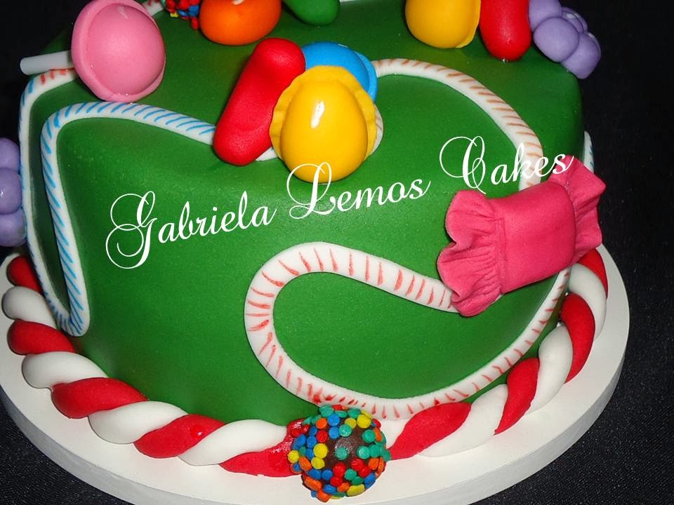 Bolos de Pasta Americana - Bolos Personalizados - Cupcakes - Brigadeiro ...