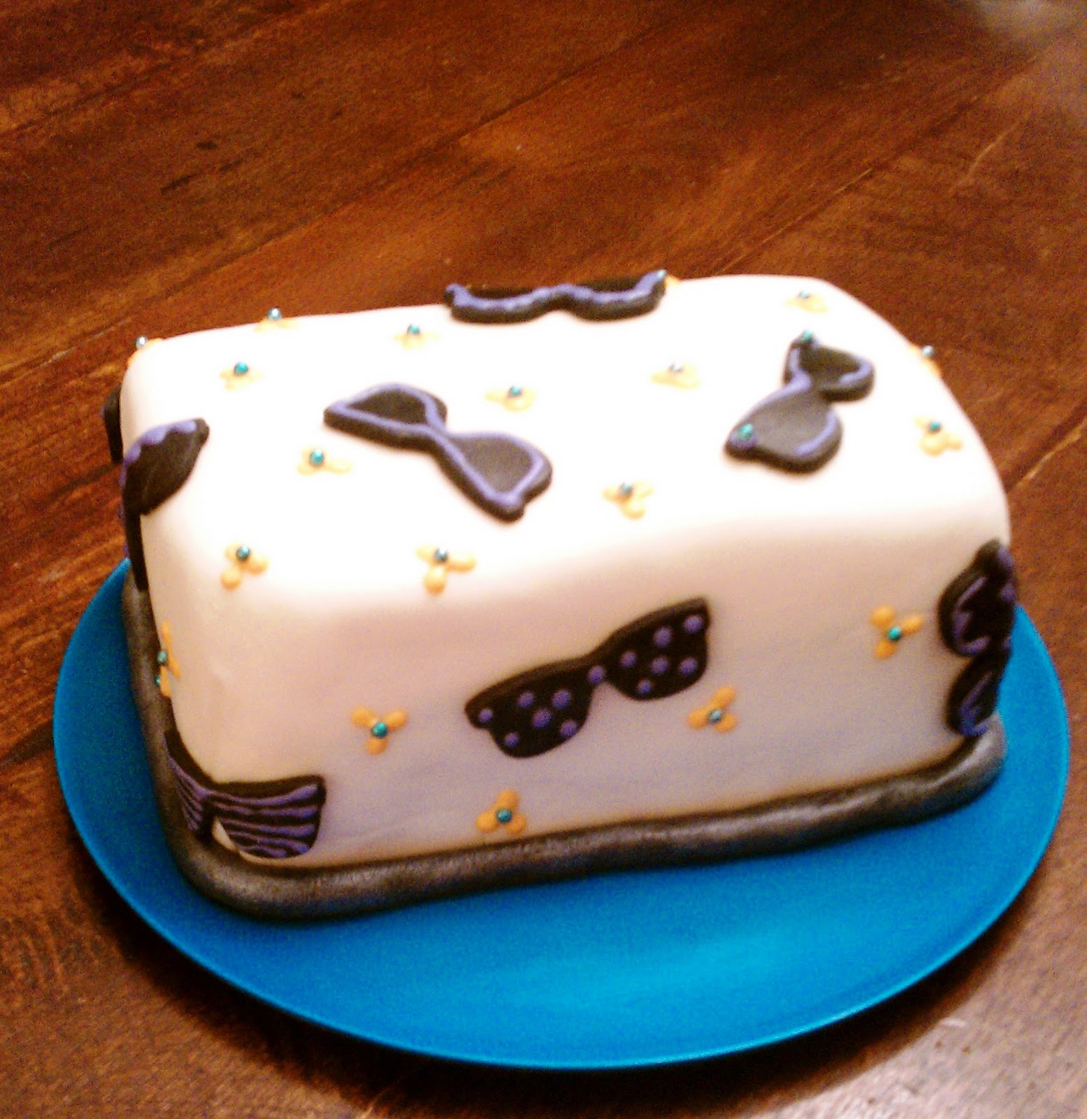 AimeeJo Desserts: Practice Cakes, Fun Cakes and Cookies