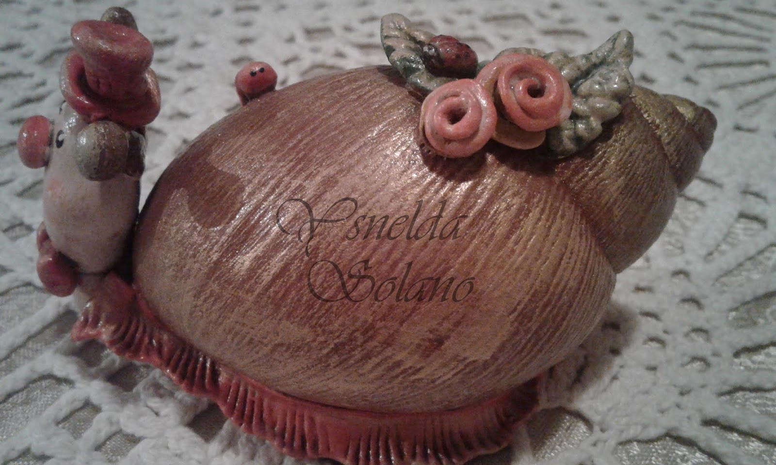 Concha de caracol reciclado con porcelana fría - Ysnelda Solano Hecho a ...