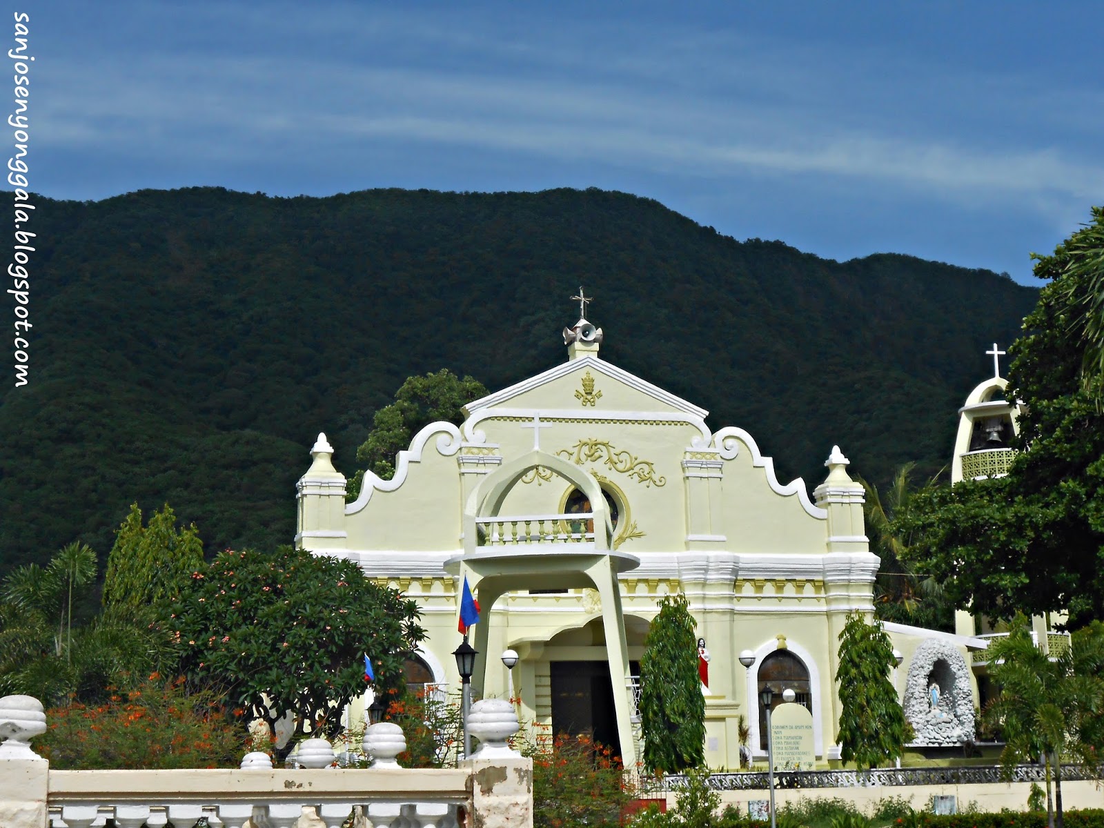 San Josenyong Gala: Santa : The Town with a Long Name