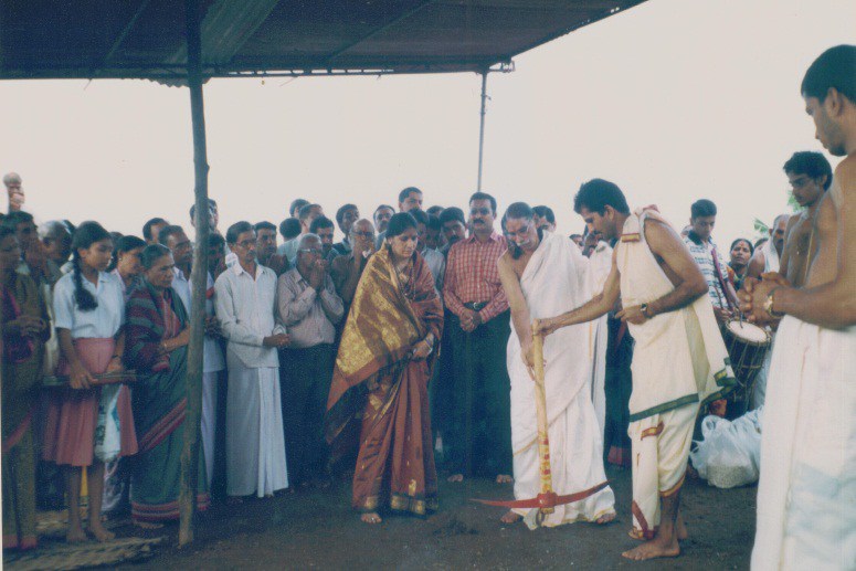 Marakada Mutt Construction ~ Sri Guru Parashakthi Mutt Marakada