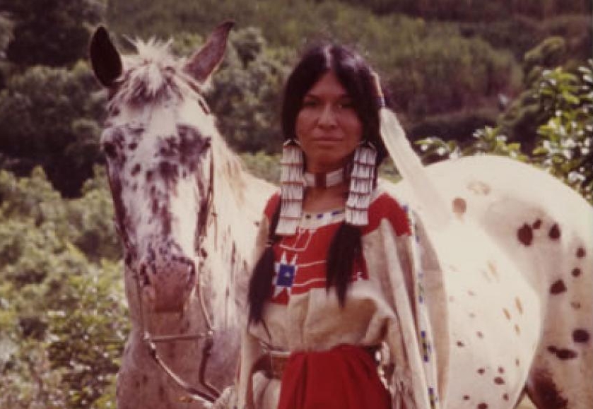 White Wolf : Celebrating Women: Honoring 7 Modern Native Women Warriors