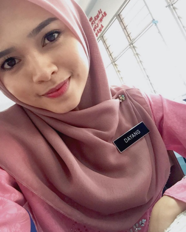 MENGEJUTKAN!!!Ramai rakyat malaysia marah dengan status sebenar cikgu ... MENGEJUTKAN!!!Ramai rakyat malaysia marah dengan status sebenar cikgu ...