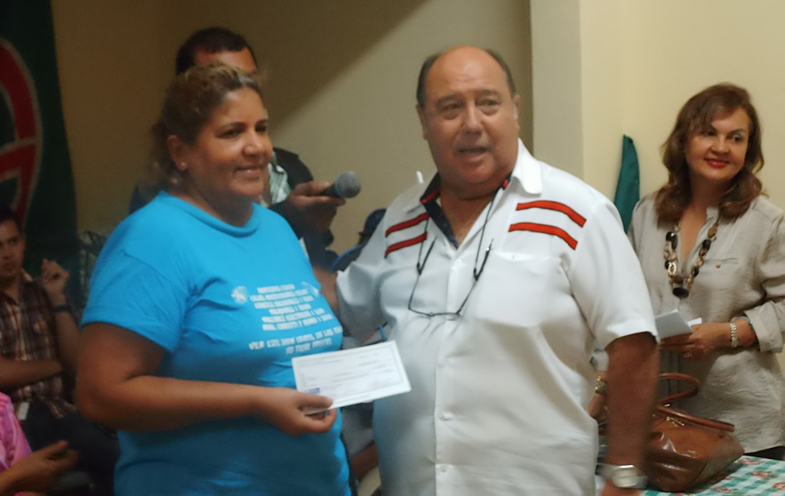 TITO AFU EN ACCION: TITO AFÚ CONTINÚA APOYANDO A LA GENTE DE SU CIRCUITO