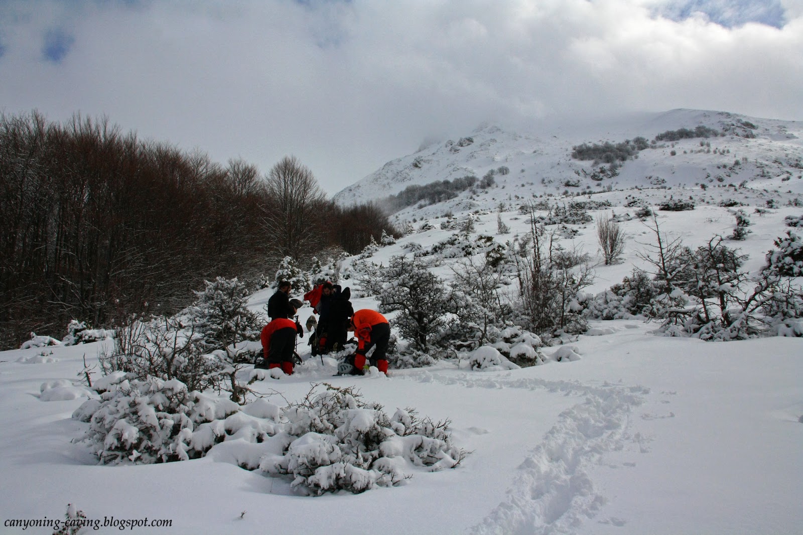 Canyoning - Caving: Λούκι αρκούδας, Σινιάτσικο