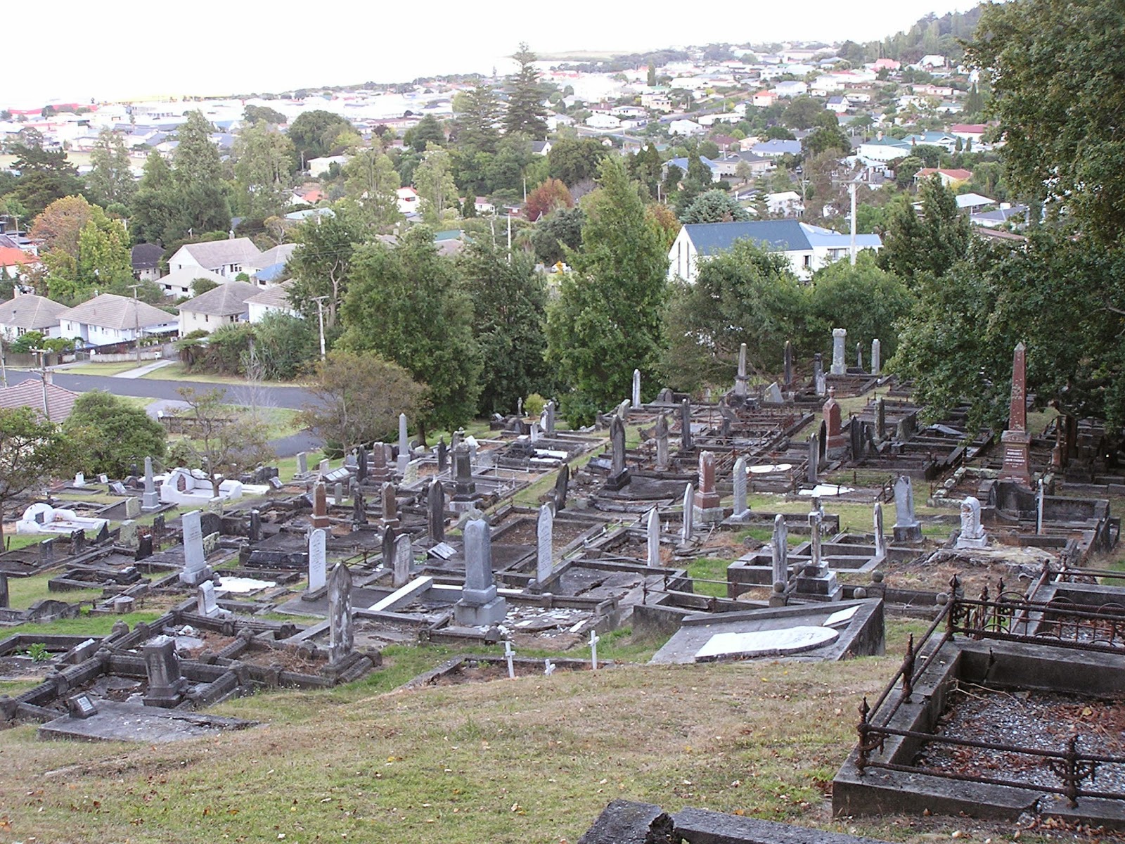 Thames NZ: Genealogy & History Resources: Cemetery Information: Thames (NZ)