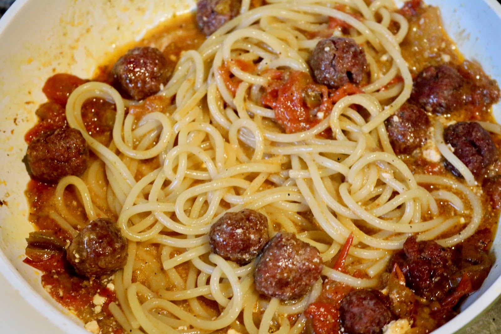 Pasta mit Merguez Bällchen