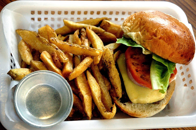 DUDE FOR FOOD: Flavors of Baguio: Comforting American Classics at Ozark ...