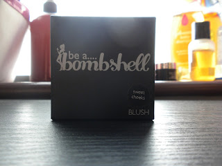Sammi the Beauty Buff: Review: Be A Bombshell Blush in Sweet Cheeks