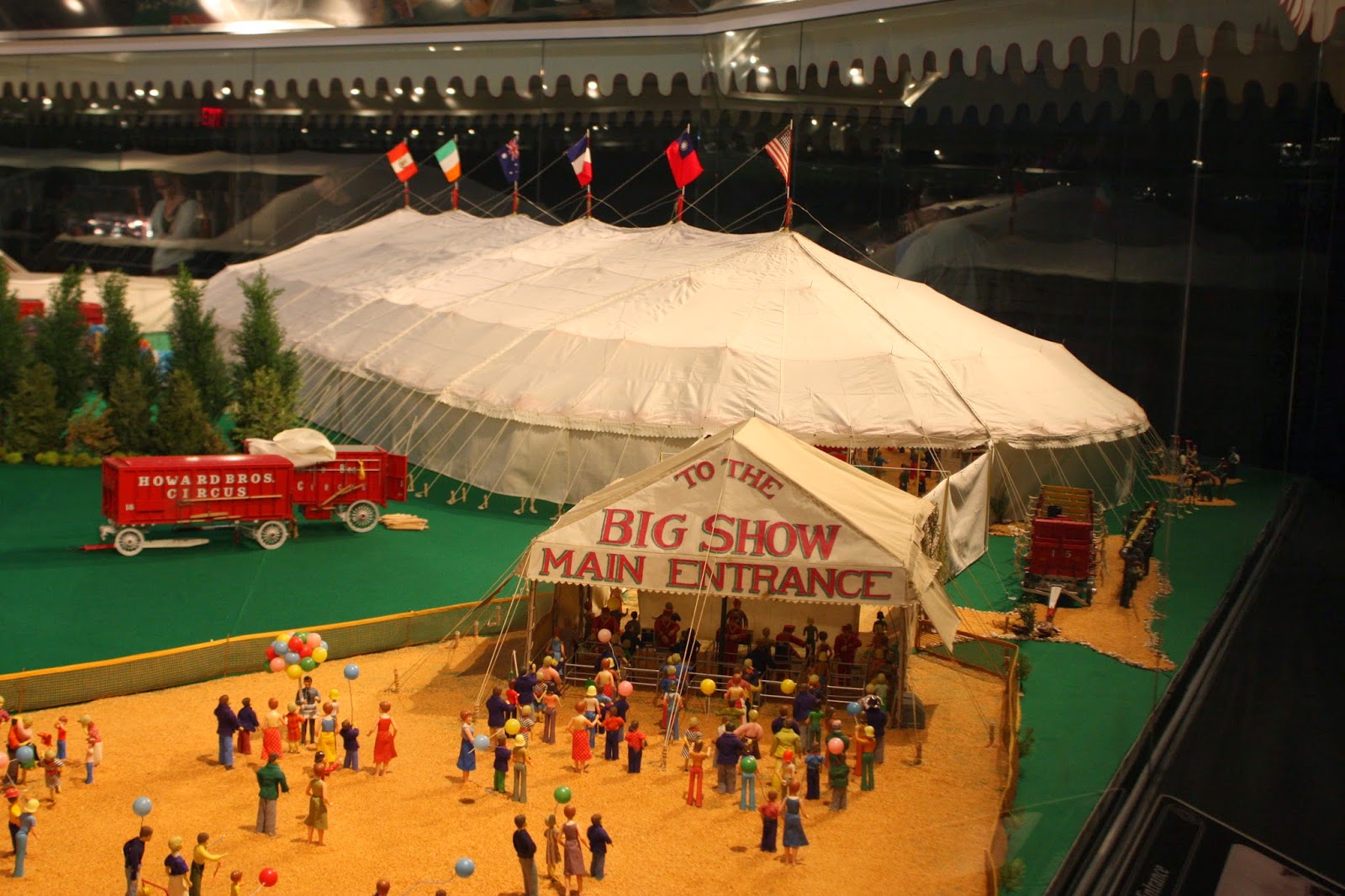 Meandering Joy: Howard Brothers Circus Model