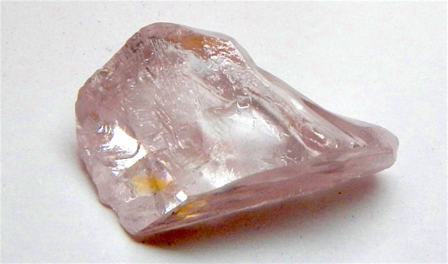 A huge pink diamond found by Australian miner | Geology In