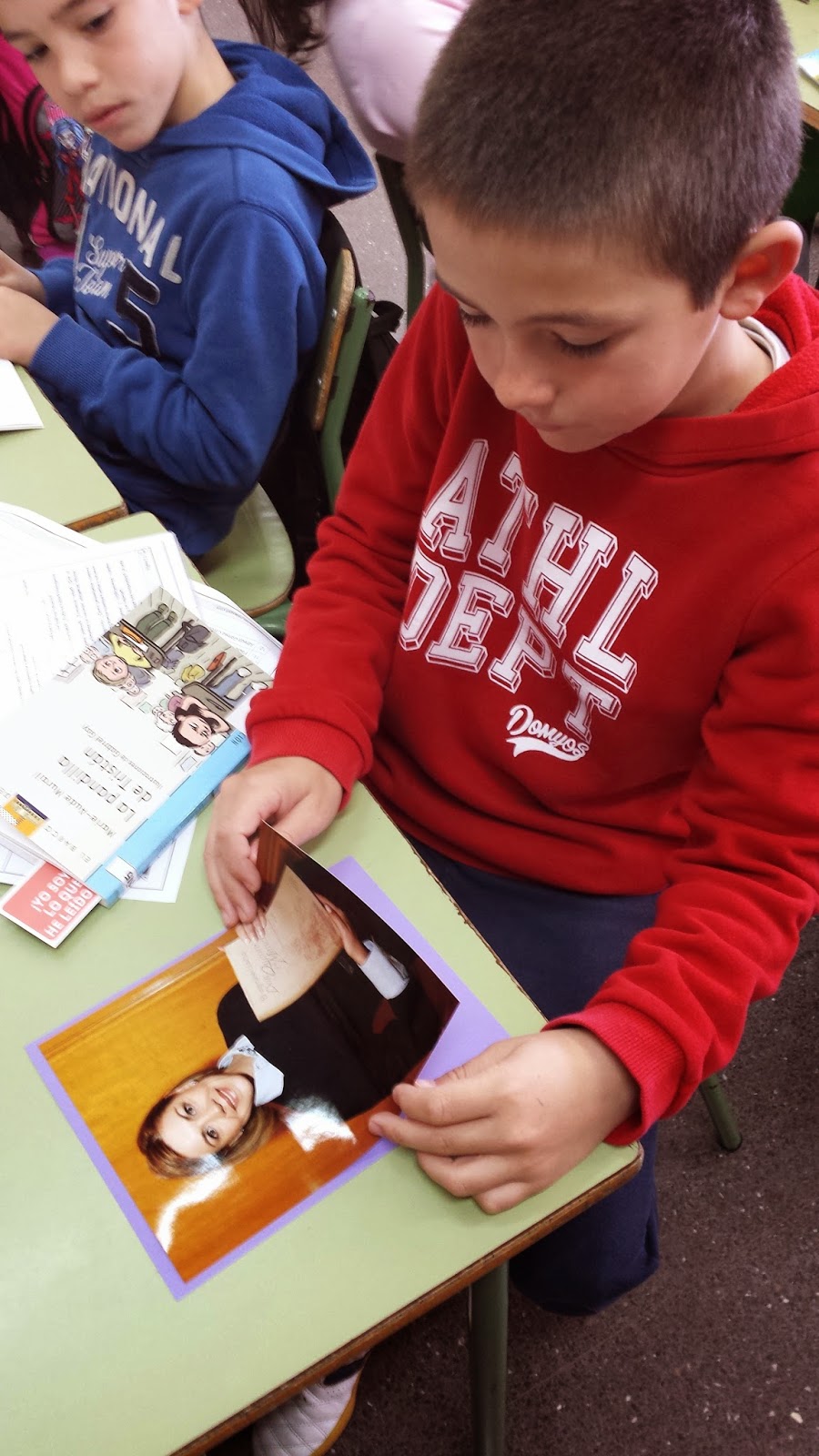 CON LÁPIZ Y TECLAS: Trabajando la información y preparando la exposición