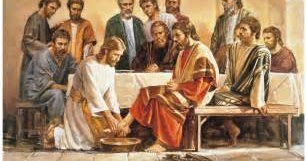 STUFF: What is the difference between a disciple and apostle?