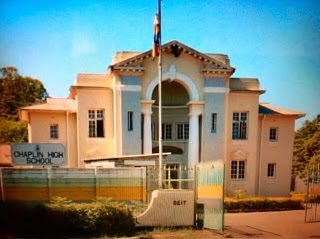 Gweru news, views, and solutions: STUDENTS WALK IN CITY BAREFOOTED ...