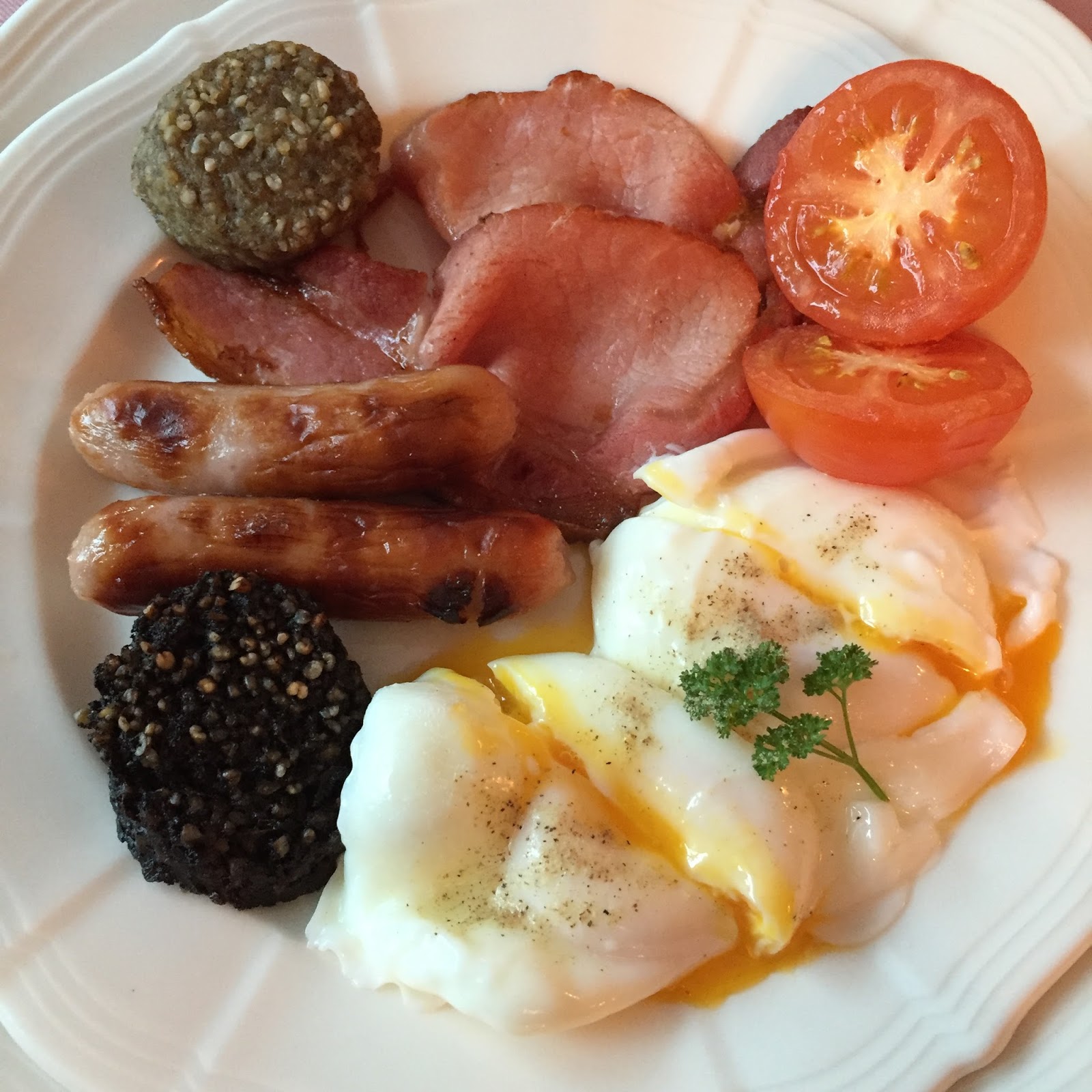 Truth, Beauty, Freedom, and Books: Sunday Snapshot is Back from Ireland