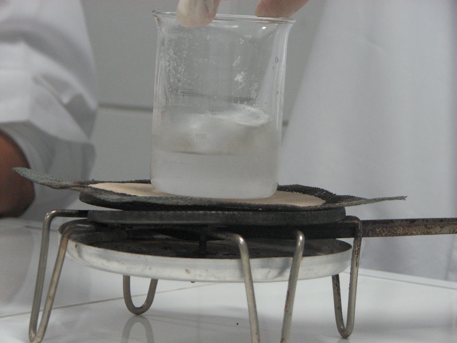 ATENÇÃO : Cuidado para não se queimar pois a temperatura vai ficar ...