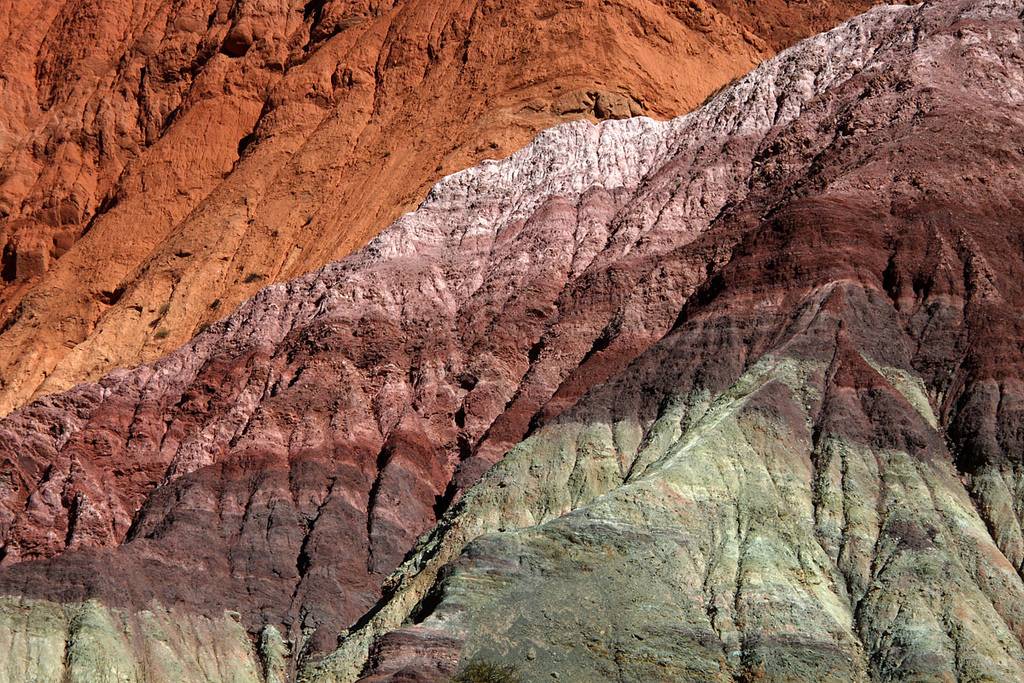 Cerro de los Siete Colores - The Hill of Seven Colors ~ Kuriositas