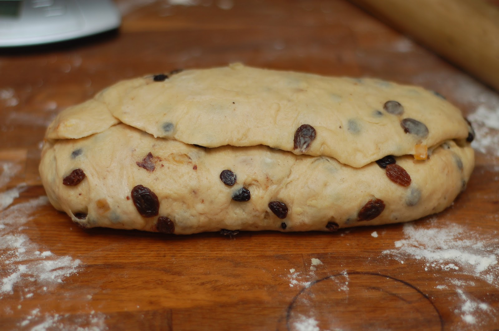 how to eat properly: stollen