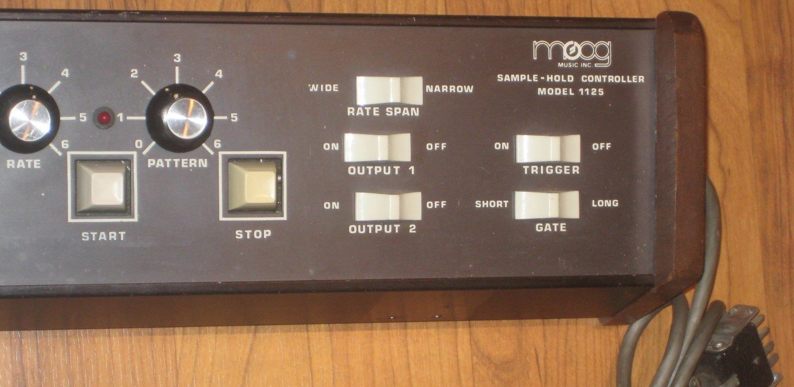 MATRIXSYNTH: Moog 1125 Sample & Hold Synthesizer Controller SN 2642
